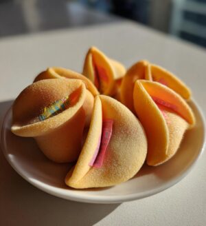 Valentine Fortune Cookies Tutorial: 5 Sweet Surprises – Vihaad Recipes